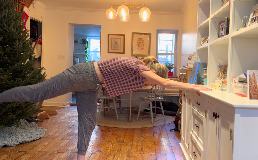 Quickie Standing Barre With Ann - Tuck Barre & Yoga